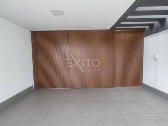 Casa para venda em Villaggio San Marco de 177.00m² com 3 Quartos, 1 Suite e 2 Garagens