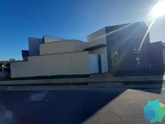 Casa para venda em Village Moutonnée de 147.00m² com 3 Quartos, 1 Suite e 3 Garagens