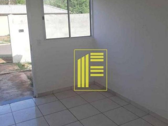 Casa para venda em Village Salvador de 54.00m² com 2 Quartos e 1 Garagem