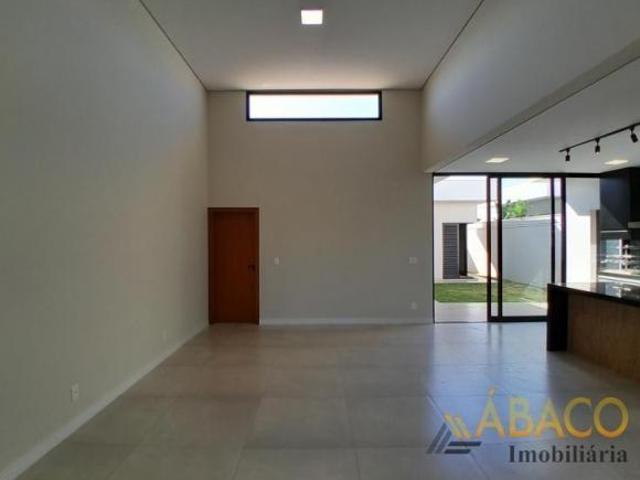 Casa para venda em Villeneuve 1 de 164.00m² com 3 Quartos, 1 Suite e 4 Garagens