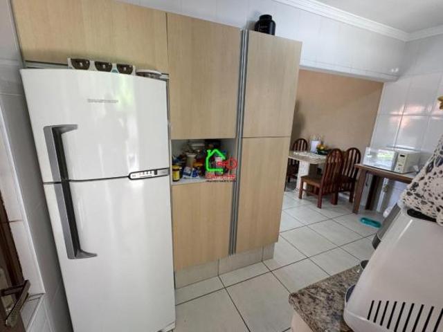 Casa para venda em Vista Alegre de 200.00m² com 2 Quartos, 1 Suite e 4 Garagens