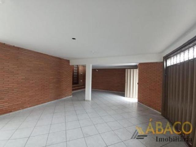 Casa para venda em Vila Rancho Velho de 260.00m² com 3 Quartos, 1 Suite e 3 Garagens