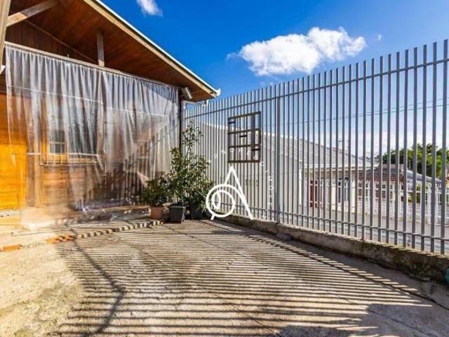 Casa para venda em Xaxim de 150.00m² com 4 Quartos e 3 Garagens