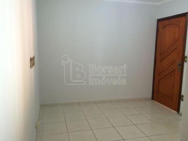 Casa para venda em Yolanda Opice de 191.00m² com 3 Quartos, 1 Suite e 2 Garagens