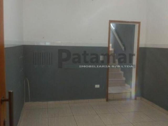 CASA PARA VENDA EXCELENTE LOCALIZAÇÃO