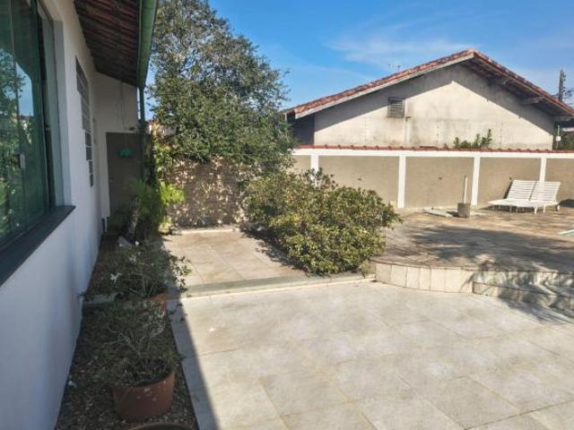 Casa para Venda, Itanhaém / bairro Jardim Regina, 1 banheiro, 5 vagas de garagem