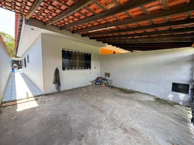 Casa para Venda, Itanhaém / SP. Possui piscina