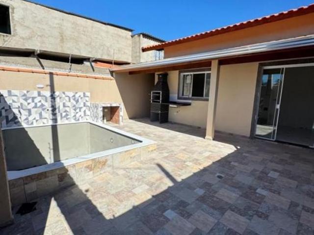 Casa para Venda, Itanhaém / SP. Possui piscina e 2 quartos