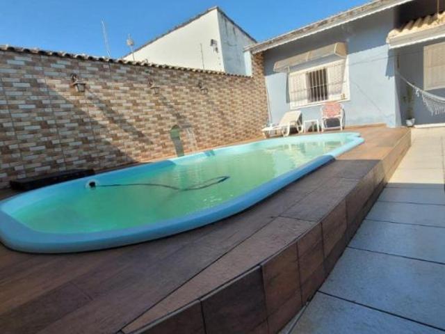 Casa para Venda, Itanhaém / SP. Possui 04 dormitórios e piscina