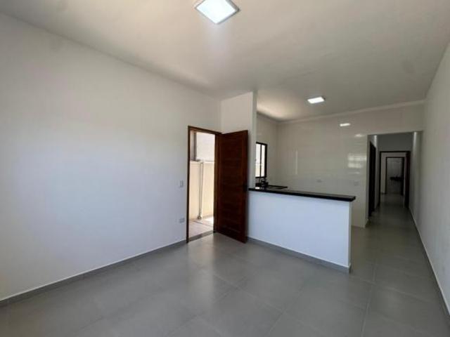 Casa para Venda, Itanhaém / SP. Possui 02 dormitórios e piscina