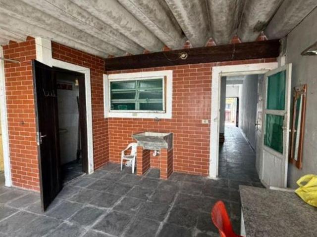 Casa para Venda, Itanhaém / SP. Possui 02 dormitórios