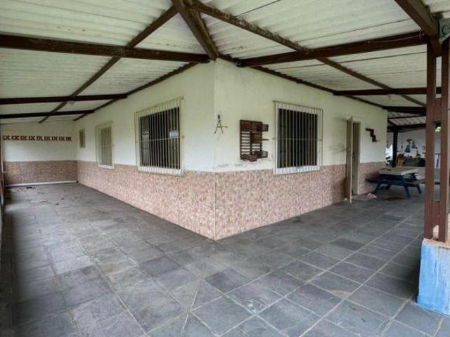 Casa para Venda, Itanhaém / SP. Possui 3 dormitórios, sendo 3 suítes