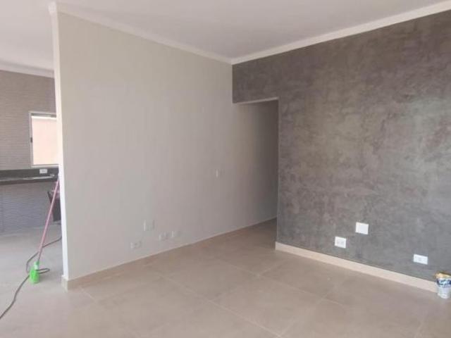 Casa para Venda, Itanhaém. Possui 03 dormitórios e piscina