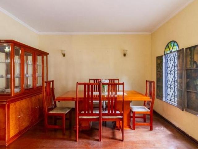 Casa Para Venda Jardim da Glória, 3 Quartos, 1 Suíte, 2 Vagas, 200m²