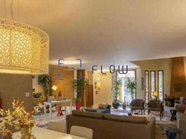 Casa Para Venda Jardim da Saúde, 4 Quartos, 2 Suítes, 4 Vagas, 361m²