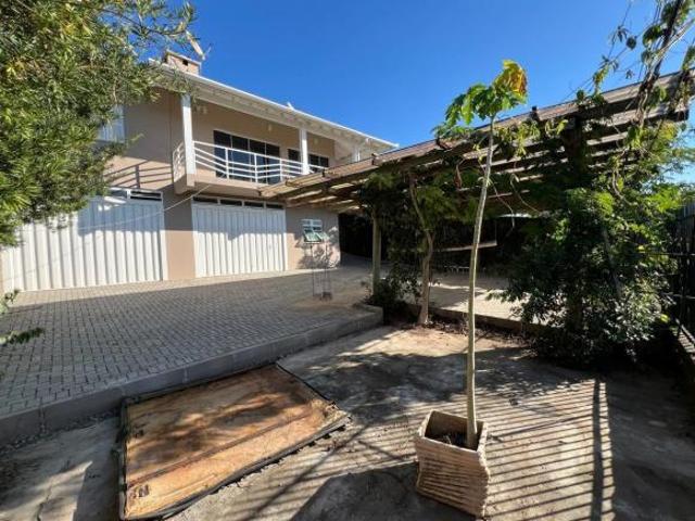 Casa para venda ou aluguel no bairro Saibreira