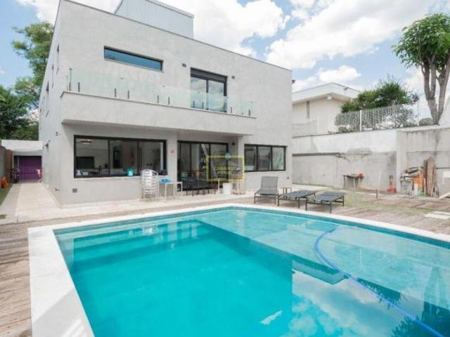 Casa para venda ou locação no Alto de Pinheiros