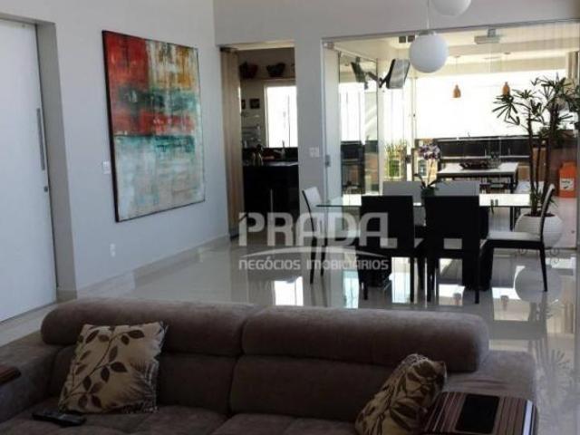 Casa para venda ou locação com 3 quartos sendo 1 suíte Condomínio Splêndido Uberlândia/MG