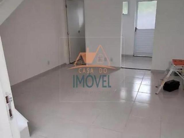 Casa para venda ou locação, 2 dormitórios, sacada, uma vaga de garage, com área de lazer completa no
