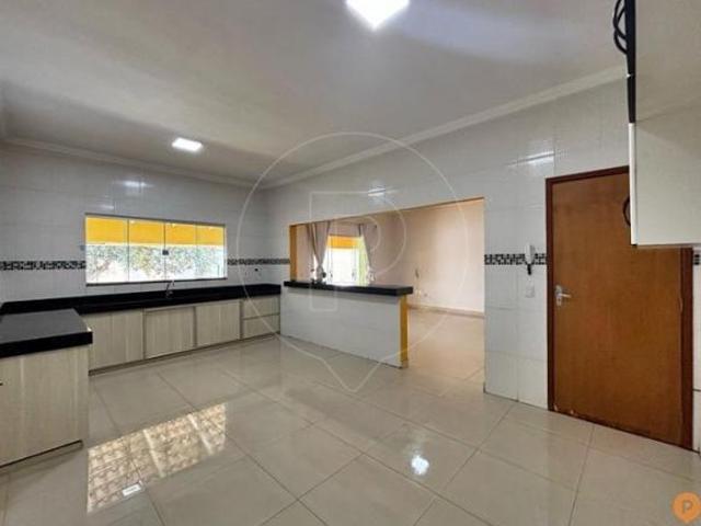 Casa para venda localizada em Caldas Novas, GO