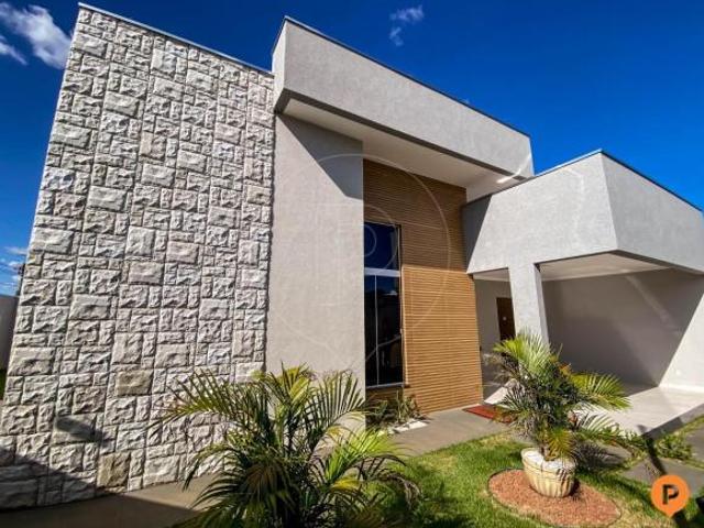 Casa para venda localizada em Caldas Novas, GO