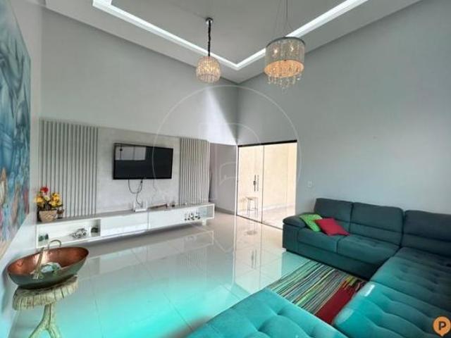 Casa para venda, localizada em Caldas Novas GO
