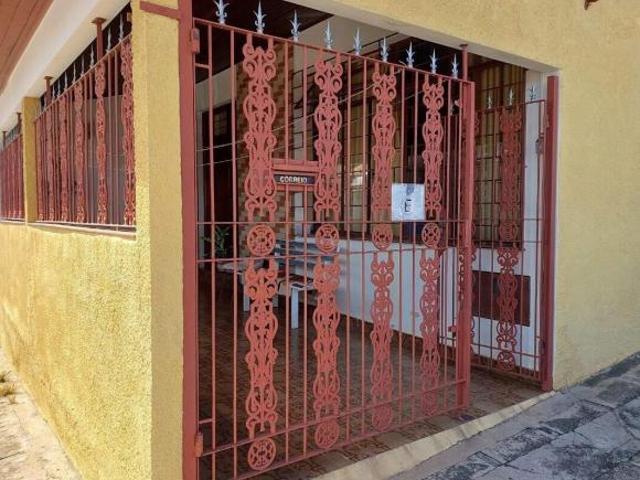 Casa para venda localizada no bairro Anhangabaú, em Jundiaí/SP