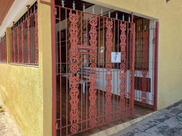 Casa para venda localizada no bairro Anhangabaú, em Jundiaí/SP