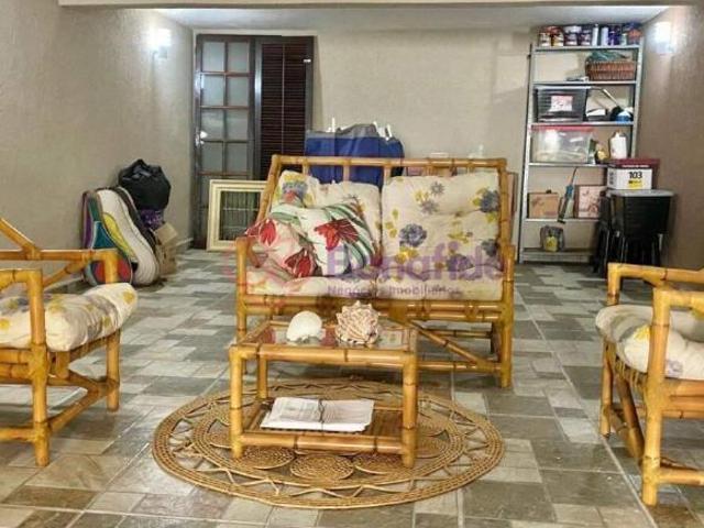 Casa para VENDA, localizada no bairro HORTO SANTO ANTÔNIO, em Jundiaí/SP