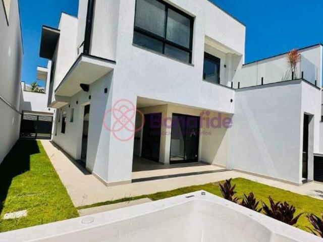 Casa para VENDA localizada no condomínio BRISAS DA MATA, no bairro RECANTO QUARTO CENTENÁRIO, em Jun