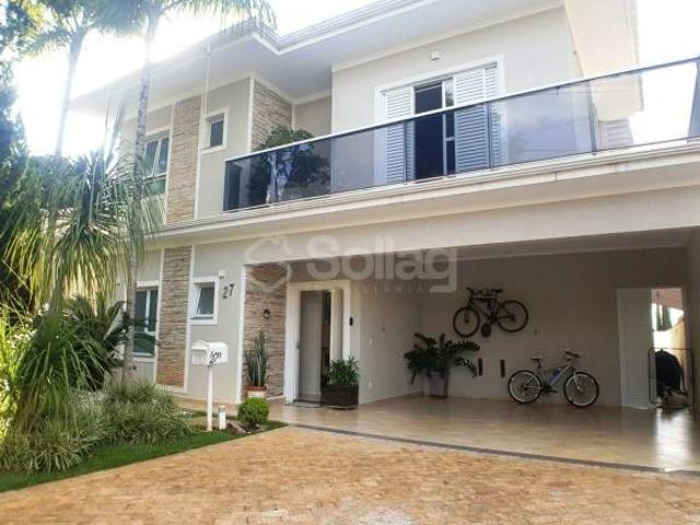 Casa para venda no condomínio Jardim das Palmeiras em Vinhedo, interior de São Paulo