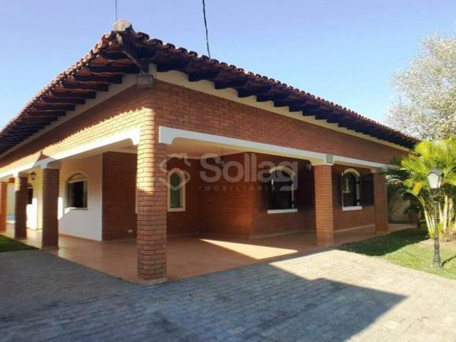 Casa para venda no Condomínio Marambaia em Vinhedo, interior de São Paulo