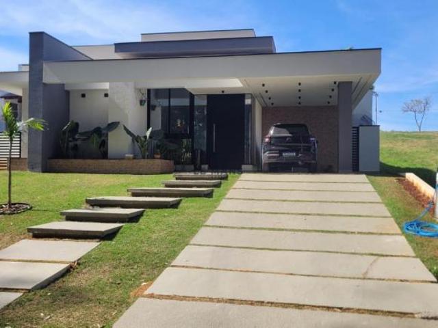 Casa para venda no Condomínio Ninho Verde em Porangaba/SP