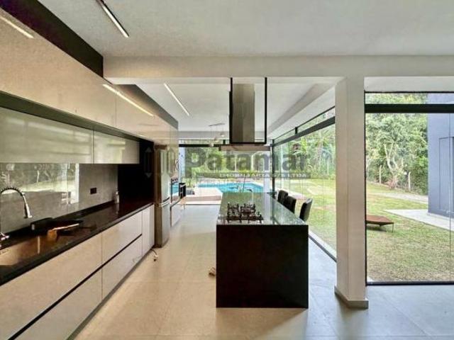 CASA PARA VENDA NO CONDOMINIO PARQUE DAS ARTES COM 4 QUARTOS