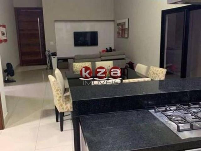 Casa para venda no Condomínio Portal do Jequitibá em Valinhos SP: 3 quartos, 3 suítes, 1 sala, 4 ban