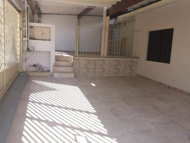CASA PARA VENDA NO CENTRO DE BARUERI PRÓXIMO A RUA DA PRATA NÃO ACEITA FINANCIAMENTO