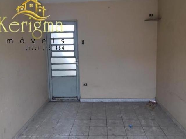 Casa para Venda no Centro de Salto SP: 2 Quartos, 2 Salas, 1 Banheiro, 1 Vaga de Garagem + 2 salões