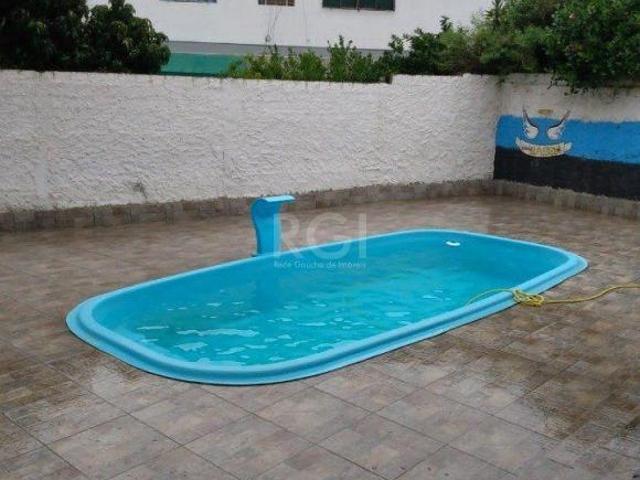 Casa para Venda no Centro de Viamão de 3 dormitórios e vaga