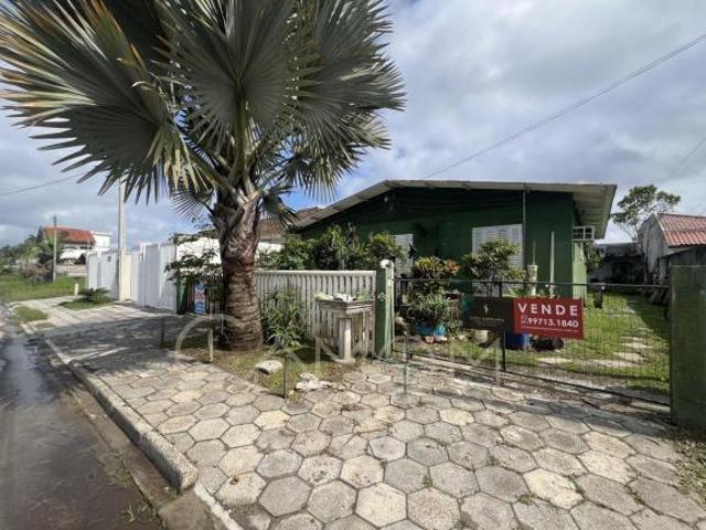Casa para Venda no bairro Balneário Nereidas, localizado na cidade de Guaratuba
