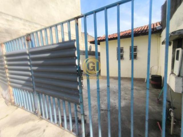 CASA PARA VENDA NO BAIRRO CIDADE SALVADOR,JACAREI SP. CASA COM OTIMA LOCALIZAÇÃO EM UM DOS BAIRROS