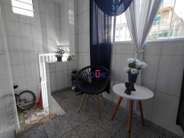 Casa para venda no Bairro do Marapé, com Piscina