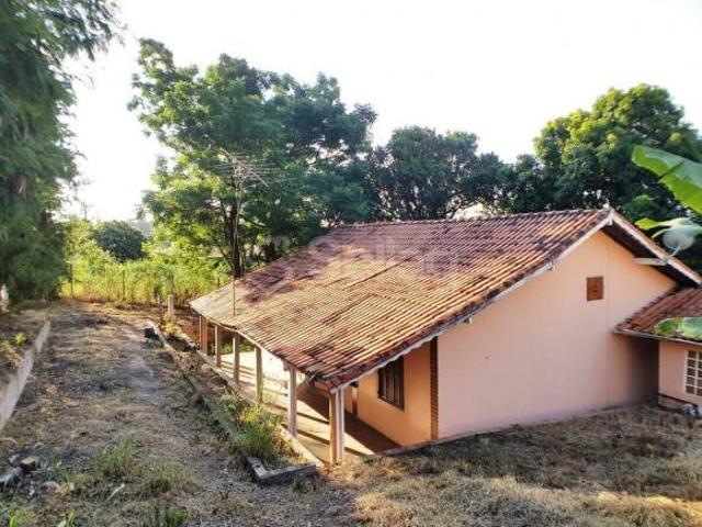 Casa para venda no bairro Pinheirinho em Vinhedo, interior de São Paulo