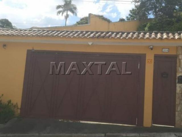 Casa para venda no Horto Florestal com 420m², 2 quartos, 2 salas, 2 banheiros, 5 vagas