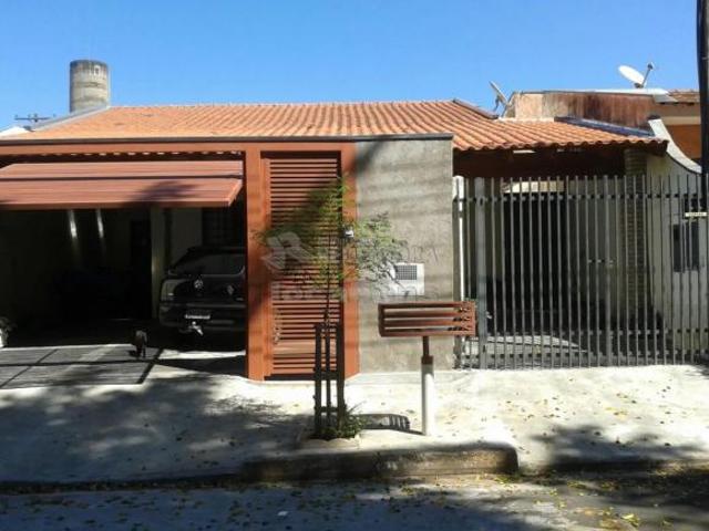 Casa para venda no Jardim do Bosque com portão eletronico e cozinha planejada