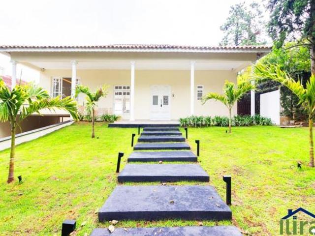 Casa para venda no Residencial Morada dos Lagos, com 5 suites, em Barueri SP