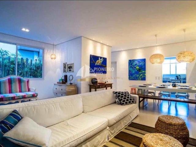 Casa para venda na praia de Juquehy! Venha e conheça já!