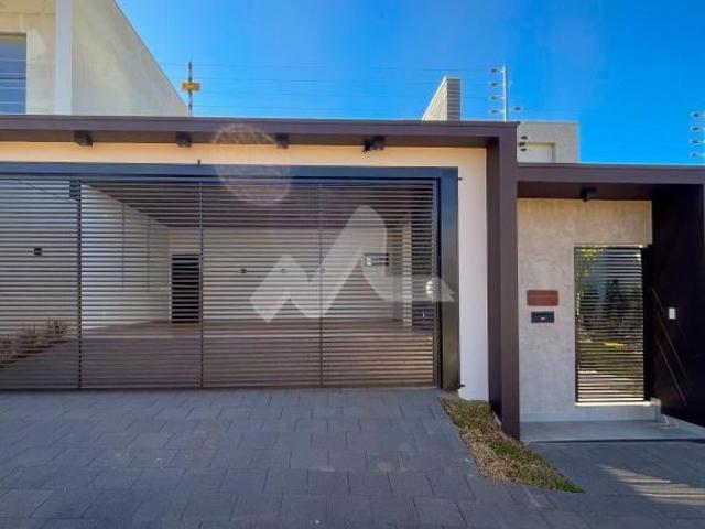 Casa para venda na Vila Becker com 169 metros, com 1 suíte e dois quartos, piscina, área gourmet