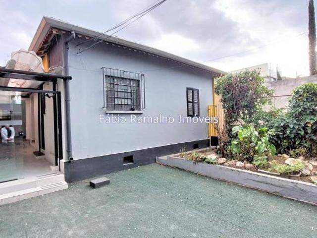 Casa para venda na Vila Cordeiro, com 3 dormitórios, e vaga de garagem