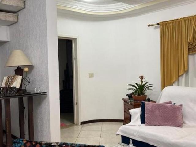 Casa para Venda por R$1.500.000,00 com 430m², 5 dormitórios, 3 suites e 10 vagas Jardim capoavinha
