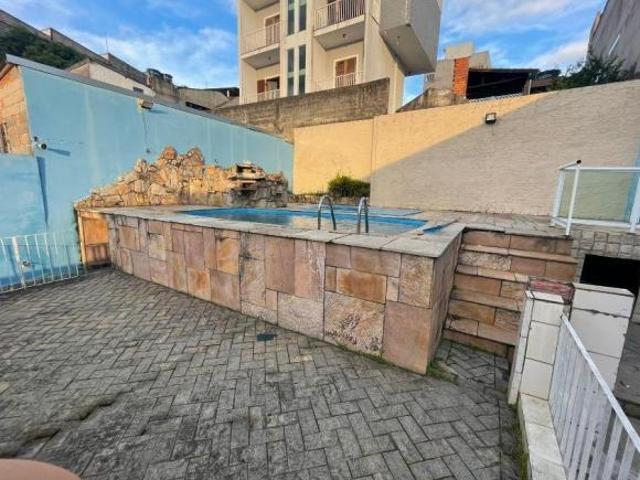 Casa para Venda por R$1.800.000,00 com 3 dormitórios, 1 suite e 5 vagas Vila curuça velha, São pau